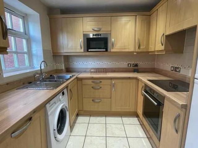 Shared Living/roommate 2 Bedroom For Rent Colchester Essex 1425 ES100638291