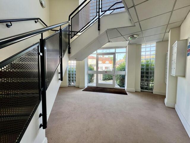 Shared Living/roommate 2 Bedroom For Rent Hillingdon Great London 1900 ES100767793