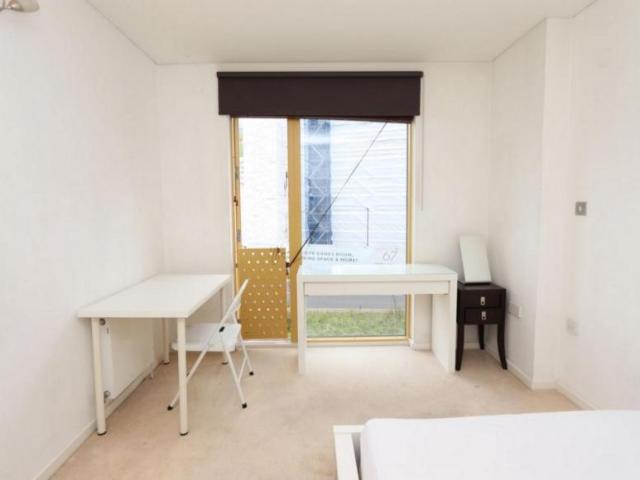 Shared Living/roommate 2 Bedroom For Rent London London 1062 ELS90560216