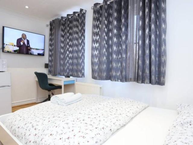Shared Living/roommate 2 Bedroom For Rent London London 1000 ELS93973918