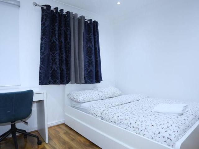 Shared Living/roommate 2 Bedroom For Rent London London 1000 ELS94120250