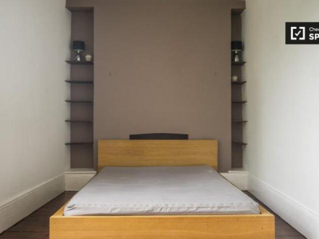 Shared Living/roommate 2 Bedroom For Rent London London 1250 ELS101821616