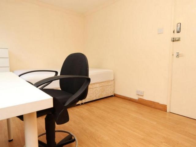 Shared Living/roommate 2 Bedroom For Rent London London 1257 ELS90560200