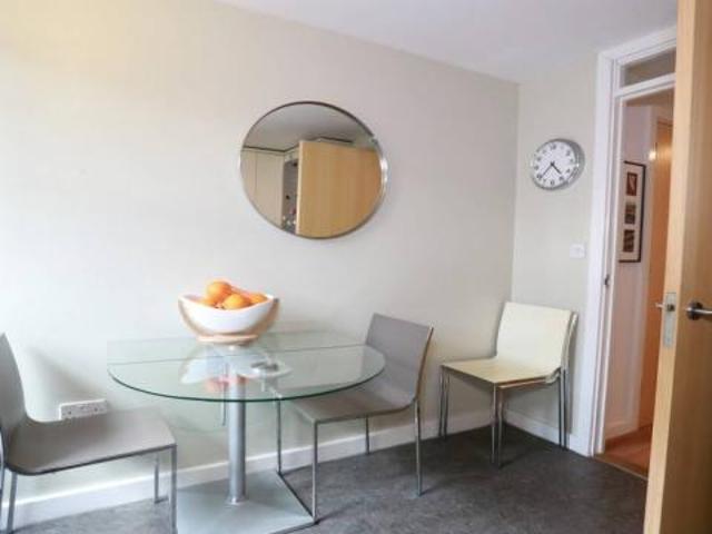 Shared Living/roommate 2 Bedroom For Rent London London 1260 ELS81037336