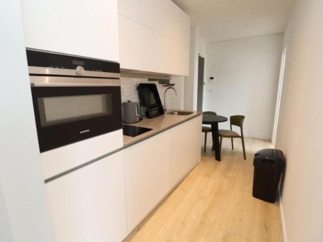 Shared Living/roommate 2 Bedroom For Rent London London 1279 ES90560857