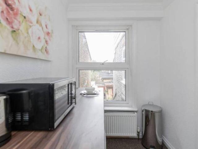 Shared Living/roommate 2 Bedroom For Rent London London 1200 ES101849575