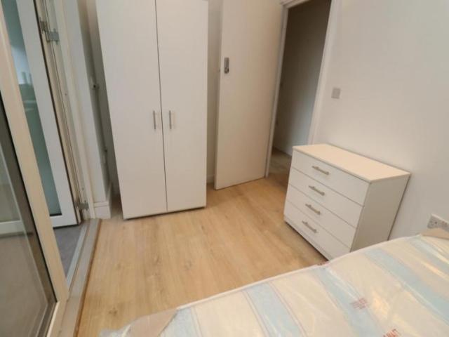Shared Living/roommate 2 Bedroom For Rent London London 1214 ELS90560821