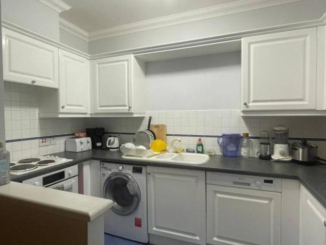 Shared Living/roommate 2 Bedroom For Rent London London 1400 ES101842476