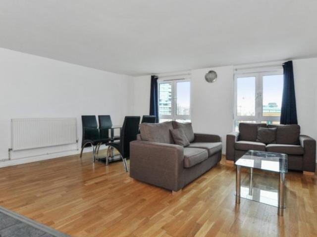 Shared Living/roommate 2 Bedroom For Rent London London 1646 ELS90560399