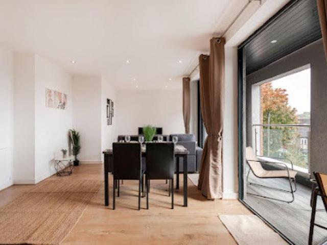 Shared Living/roommate 2 Bedroom For Rent London London 3718 ELS90561310