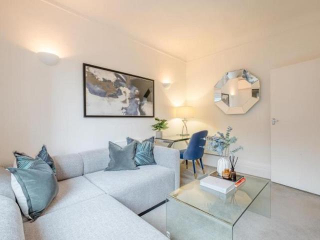 Shared Living/roommate 2 Bedroom For Rent London London 4249 ELS90561303