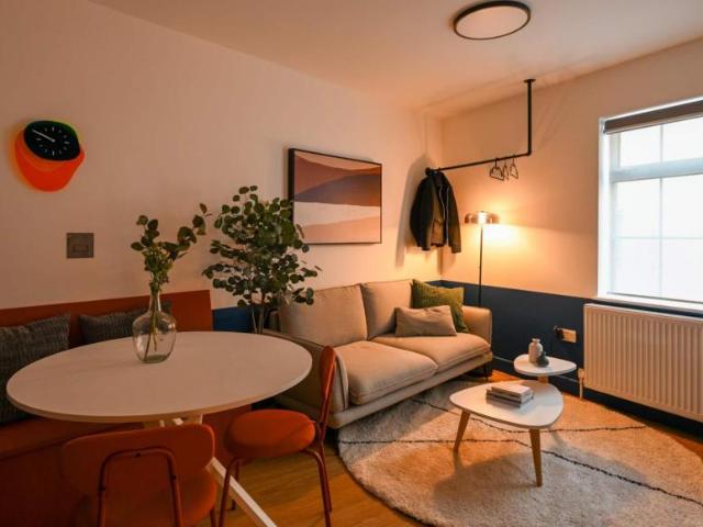 Shared Living/roommate 2 Bedroom For Rent London London 4390 ELS90563999