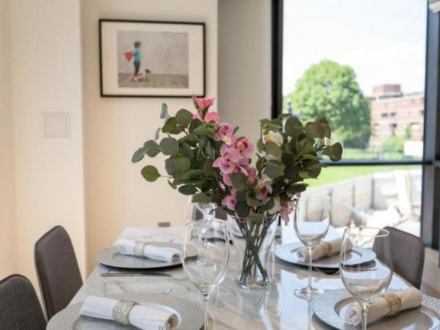 Shared Living/roommate 2 Bedroom For Rent London London 4730 ELS90561265