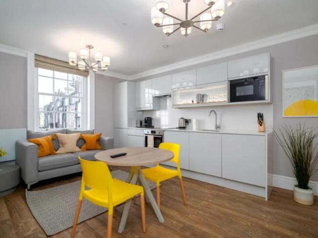 Shared Living/roommate 2 Bedroom For Rent London London 4800 ELS90560553