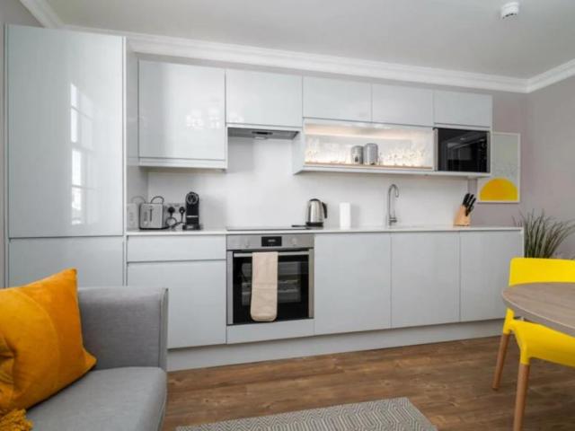 Shared Living/roommate 2 Bedroom For Rent London London 4950 ELS90560554
