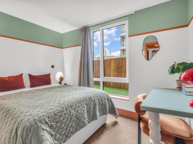 Shared Living/roommate 2 Bedroom For Rent London London 4986 ELS90560474