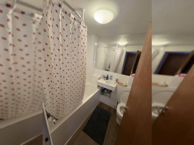 Shared Living/roommate 2 Bedroom For Rent London London 750 ES93184619
