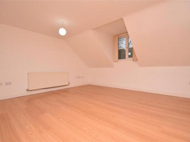 Shared Living/roommate 2 Bedroom For Rent Pontefract West Yorkshire 750 ES99765457