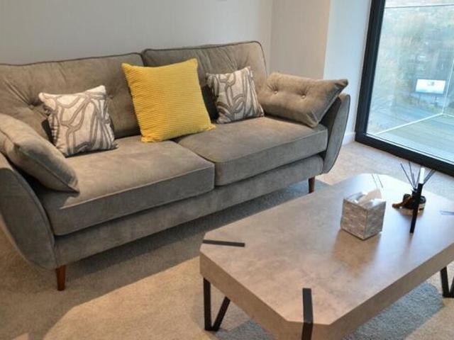 Shared Living/roommate 2 Bedroom For Sale Manchester Salford 280000 ELS99029084