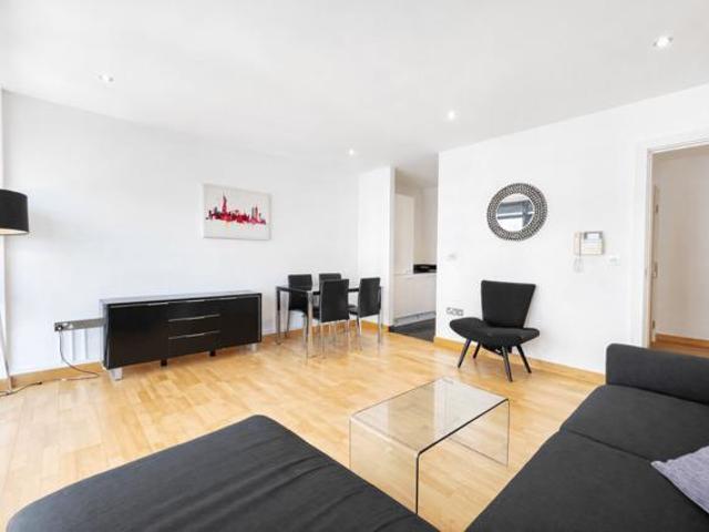 Shared Living/roommate 2 Bedroom For Sale Manchester Salford 300000 ES100426430