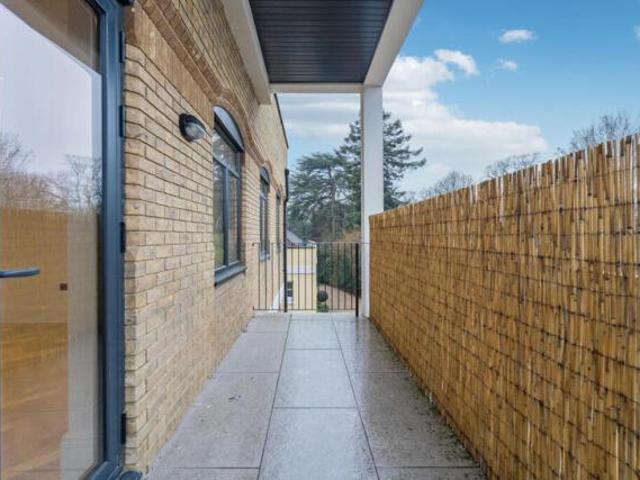 Shared Living/roommate 2 Bedroom For Sale Marlow Buckinghamshire 390000 ELS100786588