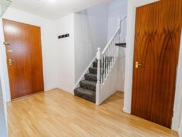 Shared Living/roommate 2 Bedroom For Sale Montrose Aberdeenshire 70000 ES100540702