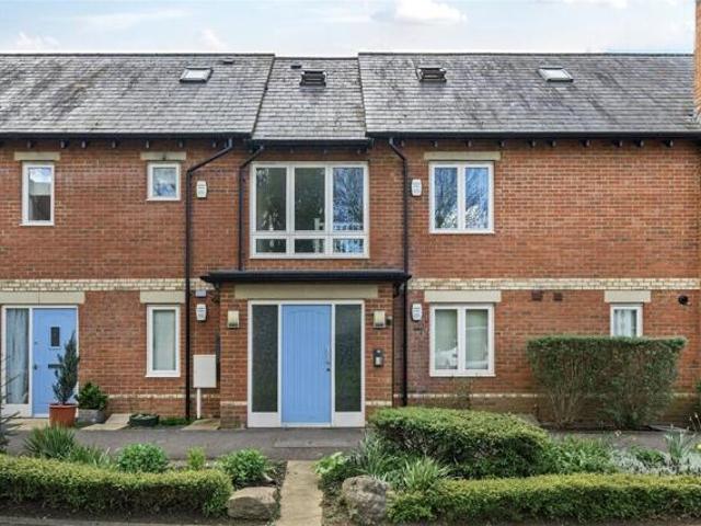 Shared Living/roommate 2 Bedroom For Sale Newport Pagnell Milton Keynes 250000 ES100649306