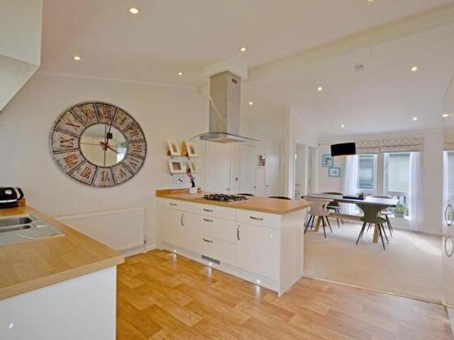 Shared Living/roommate 2 Bedroom For Sale Newquay Cornwall 250000 ELS101060198