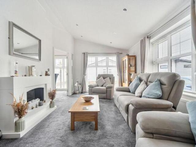 Shared Living/roommate 2 Bedroom For Sale Newton Abbot Devon 165000 ES100158551