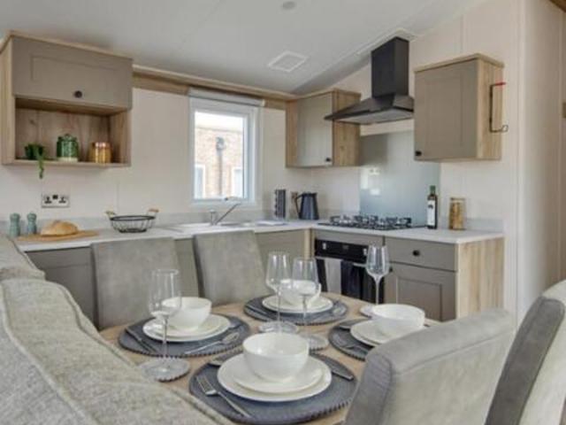 Shared Living/roommate 2 Bedroom For Sale North Yorkshire Leeds 49995 ELS100502854