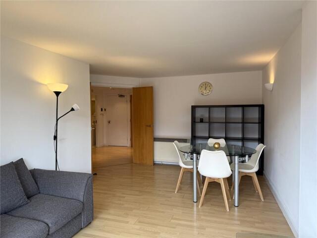 Shared Living/roommate 2 Bedroom For Sale North Yorkshire Leeds 200000 ES101677975