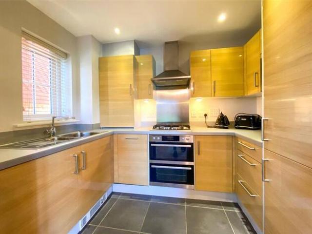Shared Living/roommate 2 Bedroom For Sale Oxted Surrey 425000 ES99161494