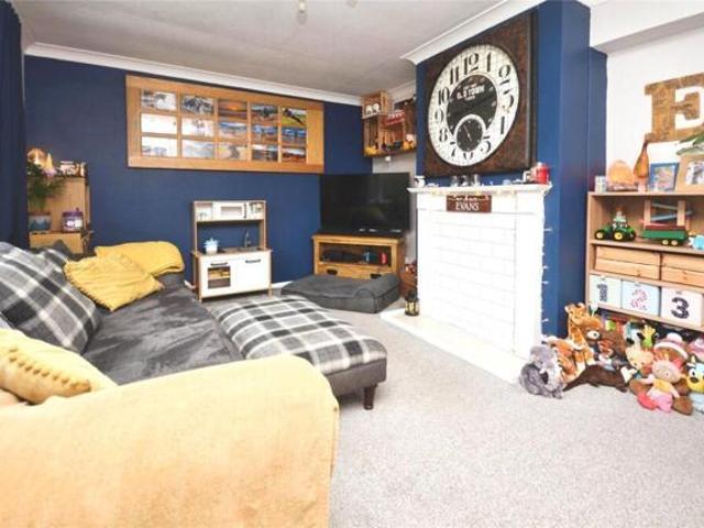 Shared Living/roommate 2 Bedroom For Sale Aylesbury Buckinghamshire 210000 ES99092685
