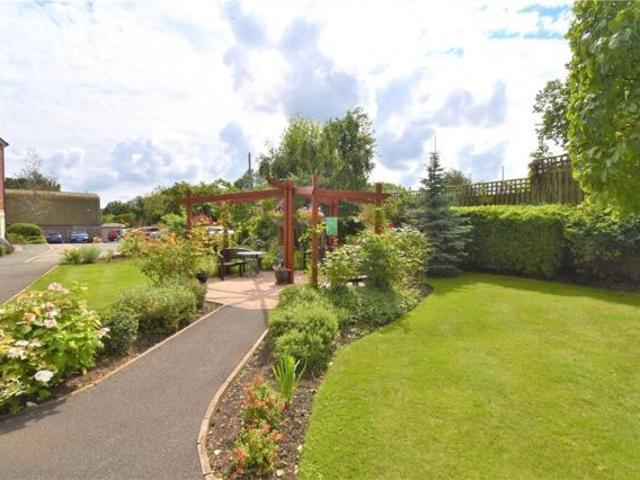 Shared Living/roommate 2 Bedroom For Sale Aldershot Hampshire 12500 ELS98969074