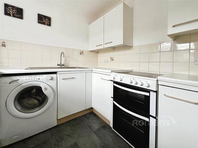 Shared Living/roommate 2 Bedroom For Sale Aldershot Hampshire 190000 ELS100917767