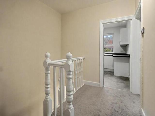 Shared Living/roommate 2 Bedroom For Sale Aldershot Hampshire 209500 ES98503808