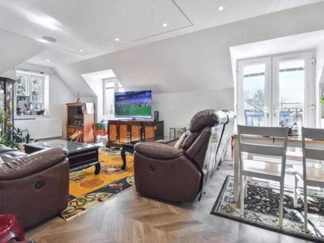 Shared Living/roommate 2 Bedroom For Sale Aldershot Hampshire 295000 ES98335803