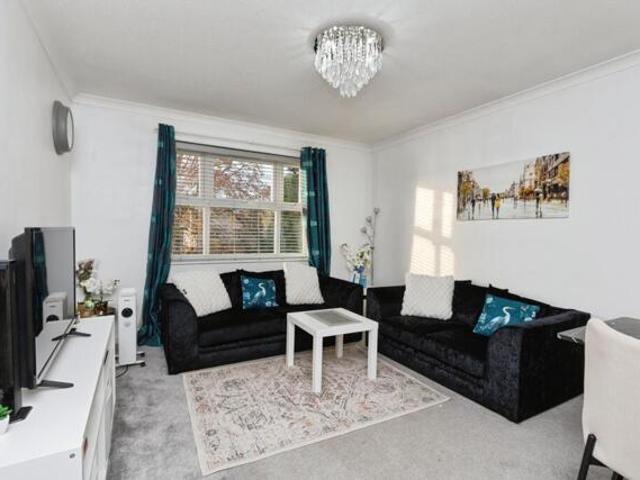 Shared Living/roommate 2 Bedroom For Sale Aldershot Surrey 220000 ES100881683