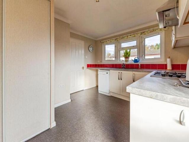 Shared Living/roommate 2 Bedroom For Sale Allington Allington 90000 ES101777781