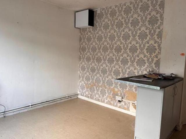 Shared Living/roommate 2 Bedroom For Sale Alton Hampshire 120000 ELS101701700