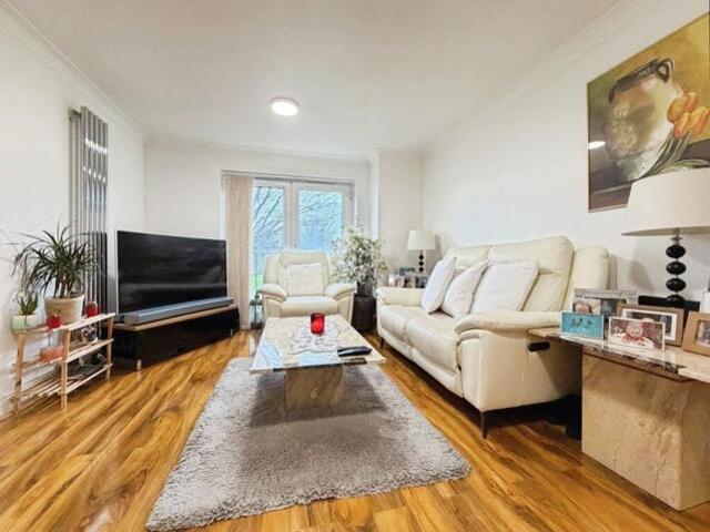 Shared Living/roommate 2 Bedroom For Sale Ashford Kent 199995 ES99054845