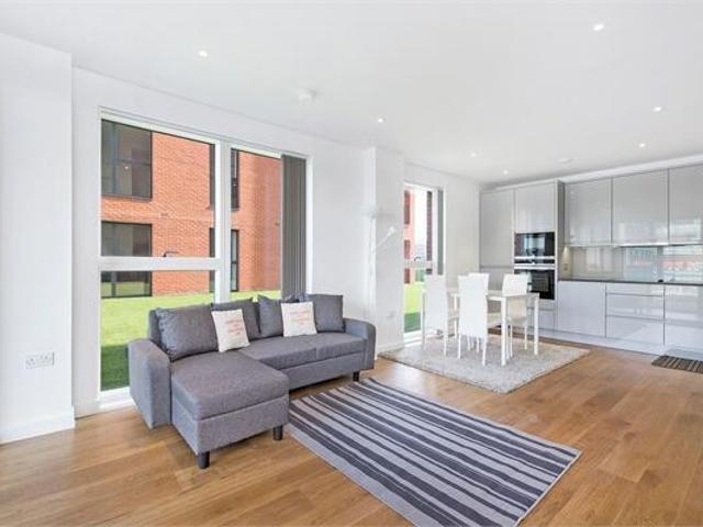 Shared Living/roommate 2 Bedroom For Sale Barnet Greater London 550000 ES101675860
