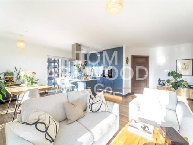 Shared Living/roommate 2 Bedroom For Sale Barking Essex Greater London 350000 ES99952113
