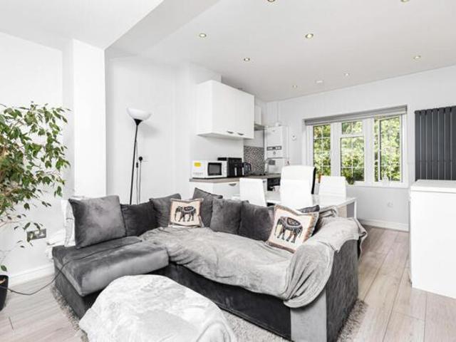 Shared Living/roommate 2 Bedroom For Sale Beckenham Greater London 280000 ES98834856