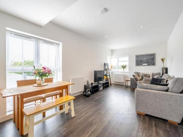 Shared Living/roommate 2 Bedroom For Sale Beckenham Greater London 300000 ES100158500