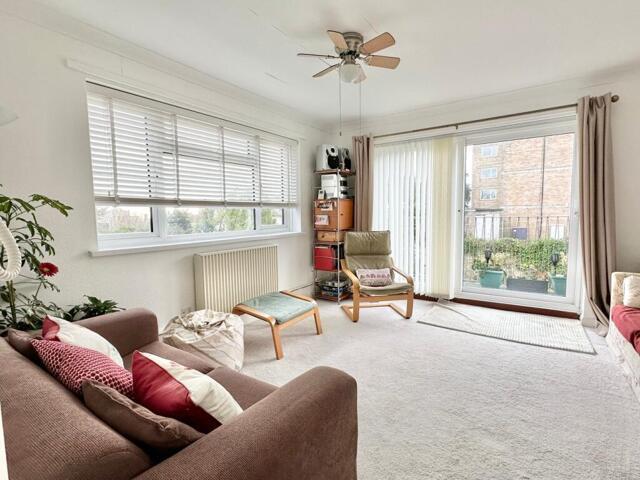 Shared Living/roommate 2 Bedroom For Sale Bexhill East Sussex 200000 ELS101797023
