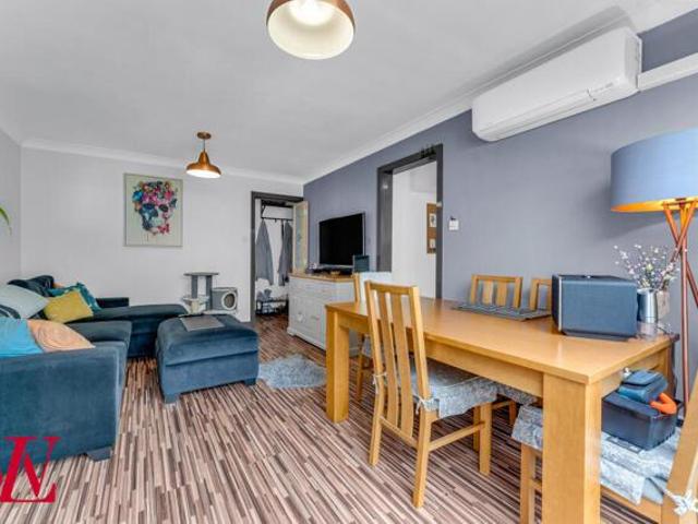 Shared Living/roommate 2 Bedroom For Sale Bishop's Stortford Essex 300000 ES100398544