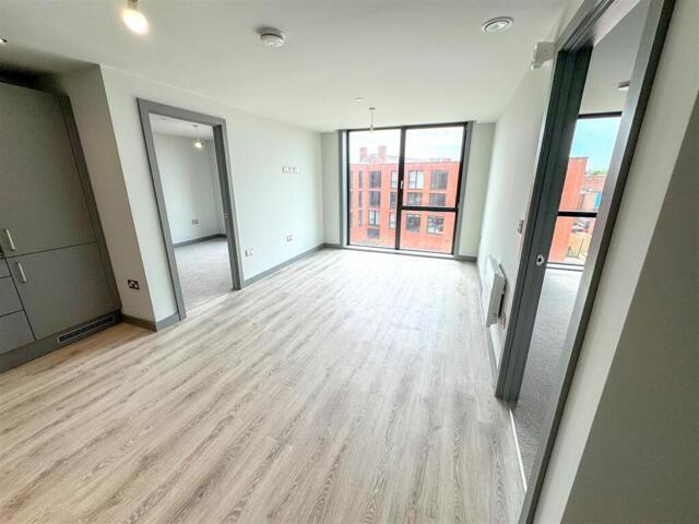 Shared Living/roommate 2 Bedroom For Sale Birmingham West Midlands 300000 ES100917450