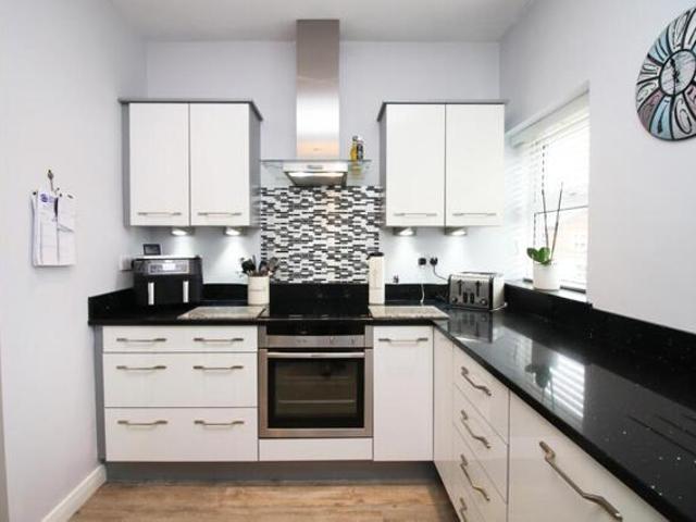 Shared Living/roommate 2 Bedroom For Sale Blackpool Lancashire 144950 ES100988123