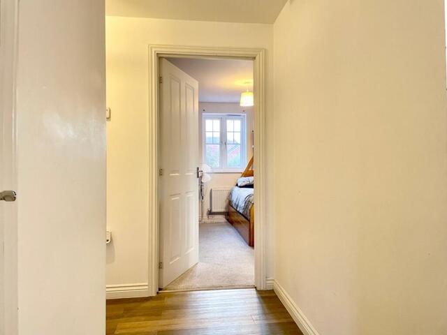 Shared Living/roommate 2 Bedroom For Sale Bletchley Milton Keynes 220000 ES101856136